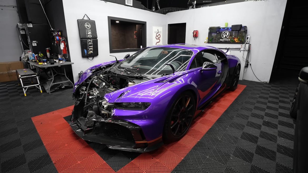 A YouTuber crashed his $3.6 million Bugatti Chiron into the back of a ...