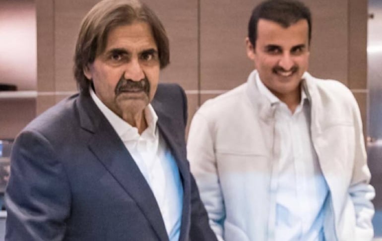 The generous Emir of Qatar sits on a $350 billion fortune yet ...