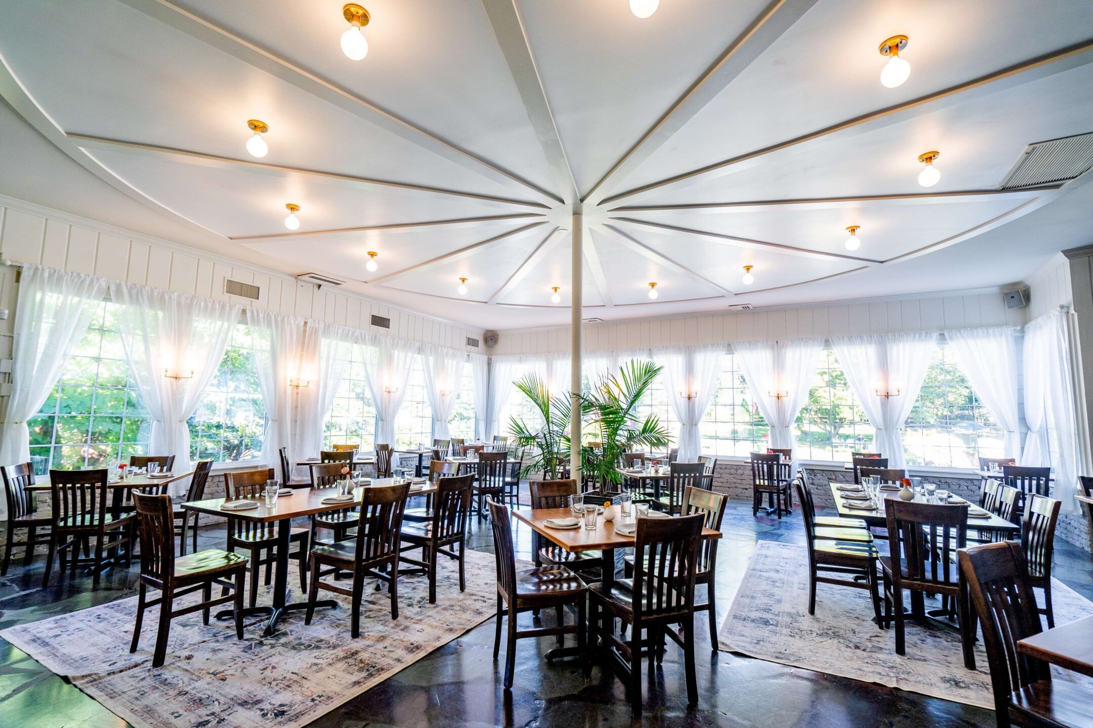 The Restaurant at Zinnia Now Open, Owners Announce | Source of the Spring