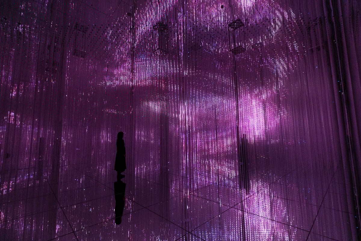 Infinite Crystal World | teamLab / チームラボ