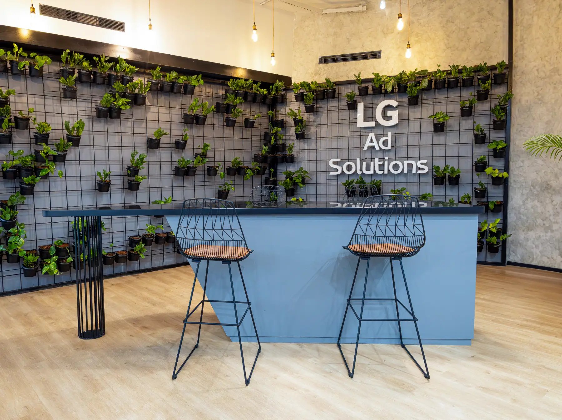 LG Bangalore HQ Creative Office Furniture | Dot workplace Solutions Pvt ...
