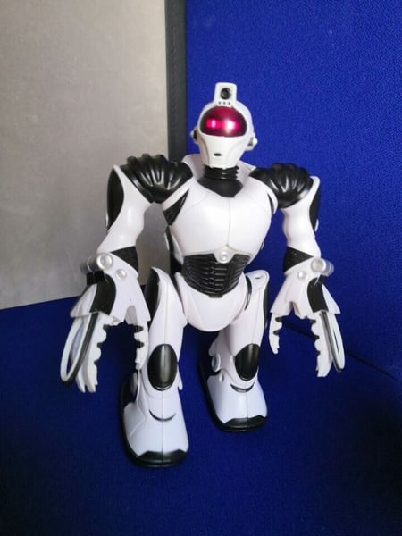 Robosapien V2 for sale in UK | 20 used Robosapien V2