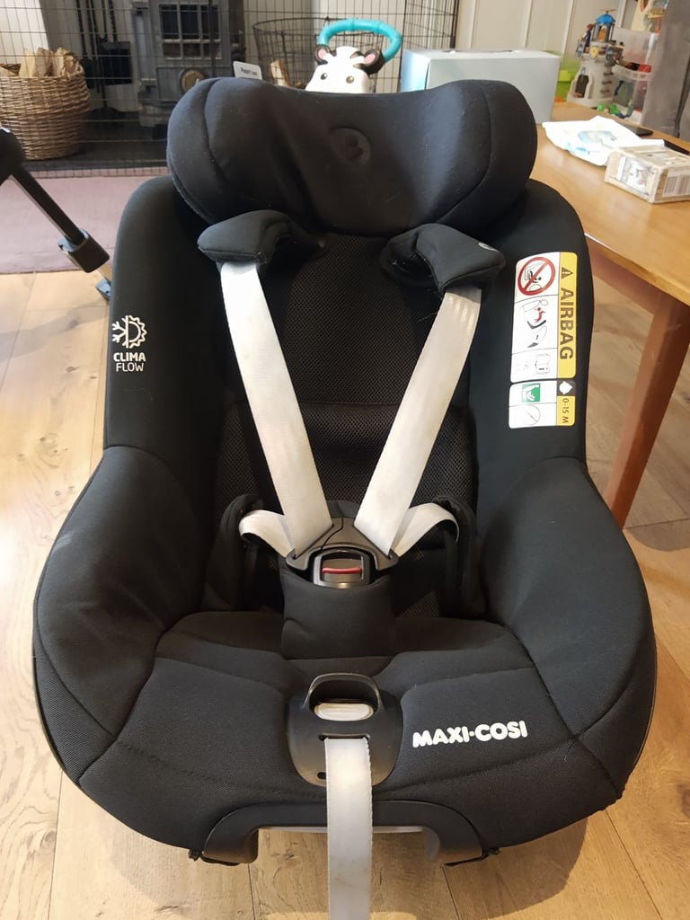 Maxi Cosi Pearl 360 + Isofix Base + Infant insert | in Dunfermline ...