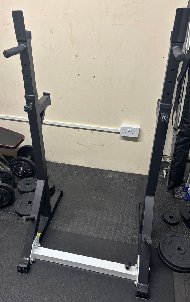 Adjustable Squat and Bench Press Rack Stand with Spotters and Dip Bars ...