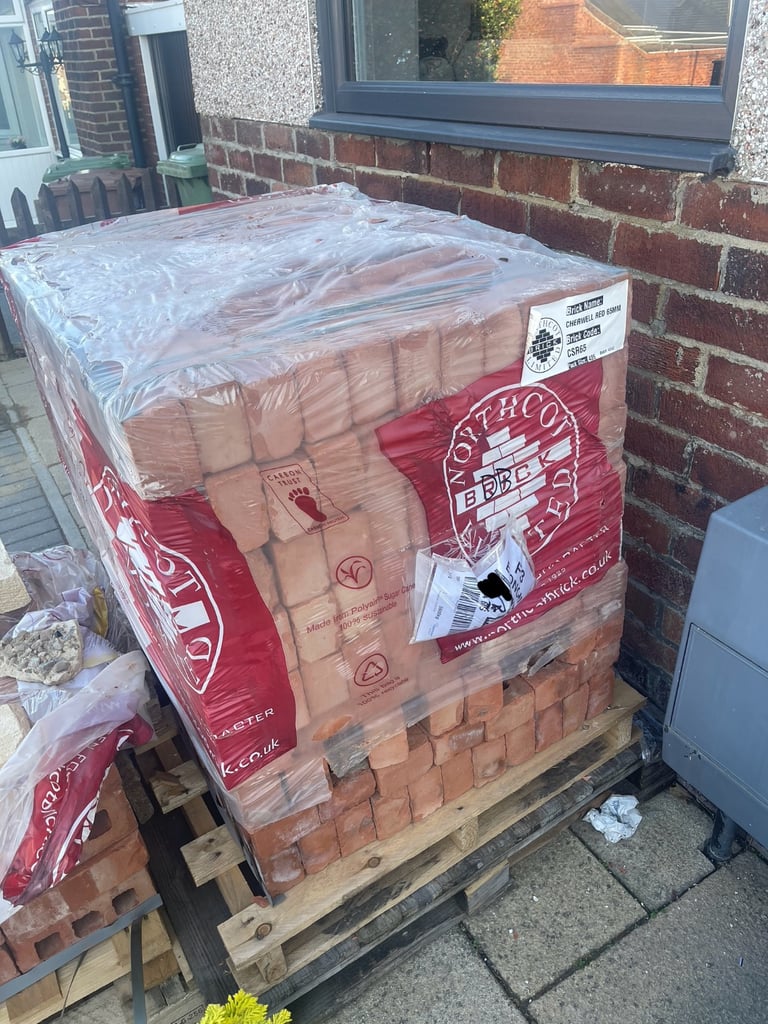 Northcot Brick Cherwell Red 65mm - Full Sealed Pack Of 435 Bricks CSR65 ...