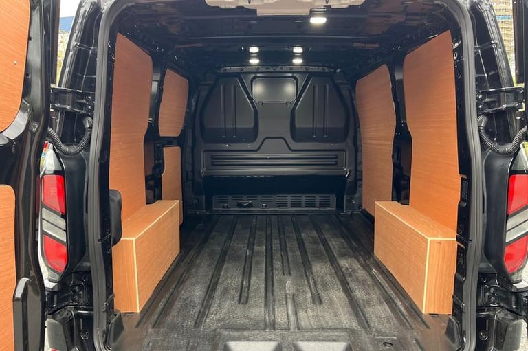 2025 Ford Transit Custom 280 Limited AUTO L1 SWB FWD 2.0 EcoBlue 136ps ...