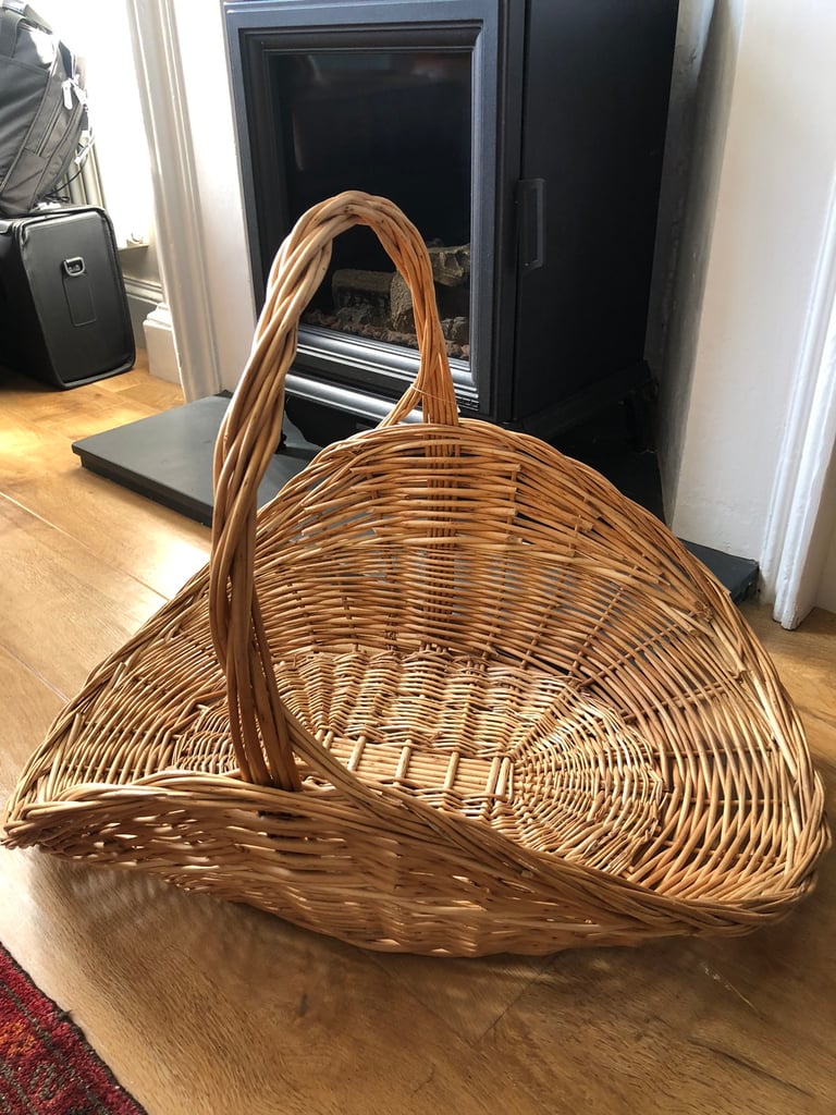 Large wicker log basket | in New Town, Edinburgh | Gumtree