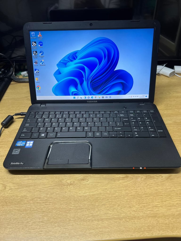 Very Fast i3 8GB Toshiba HD Laptop 120GB SSD,Window11,office,Ready | in ...