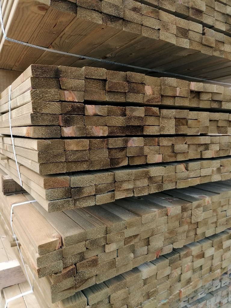 Horizontal timber fence slats venetian fence wooden 3.6m Glasgow ...
