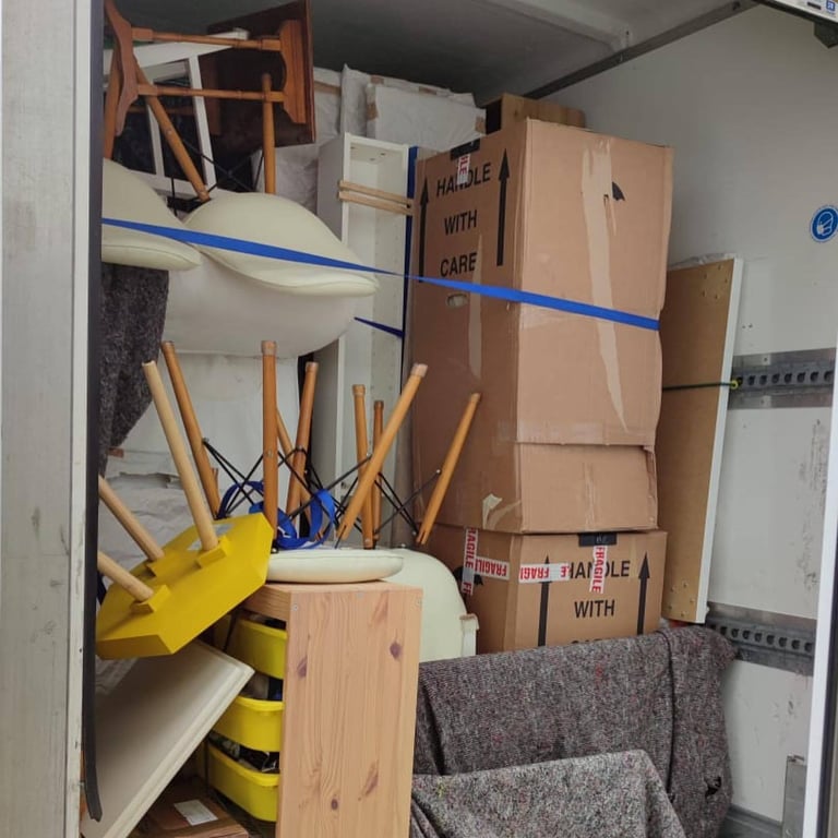 Man with a Van 📦 Van and man hire / House Removals 🚚Removal Van ...