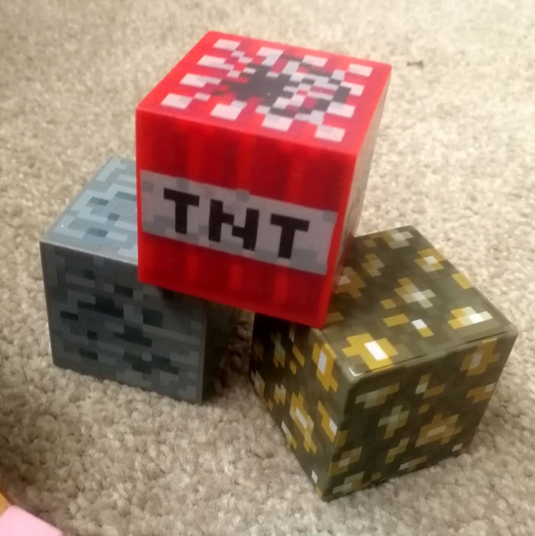 Minecraft Sheep Pig 2 Crates + TNT Crate & 2 x Spawn Eggs (Empty) | in ...