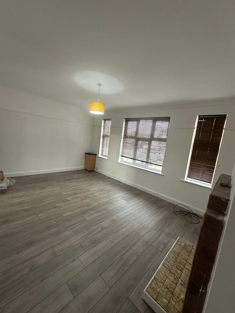 3 bedrooms Maisonette Woodford Green. iG8 | in Hackney, London | Gumtree