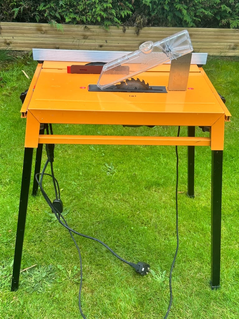 Triton Electric Compact Table saw TCB100 & Draper Circular saw ...