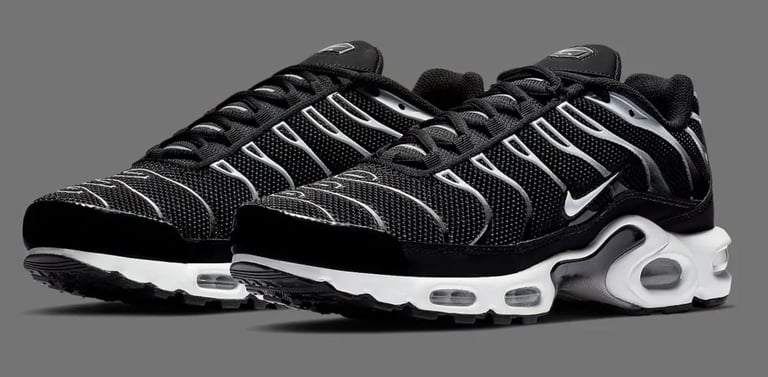 Nike TN Air Max Plus White & Reflect Silver Rare Nike Trainers Nike TN ...