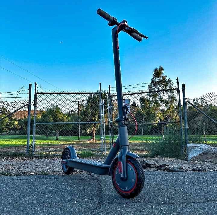 2025 Tuya Smart Electric Scooter – 31 km/h High-Speed Ride D8 Pro Type ...