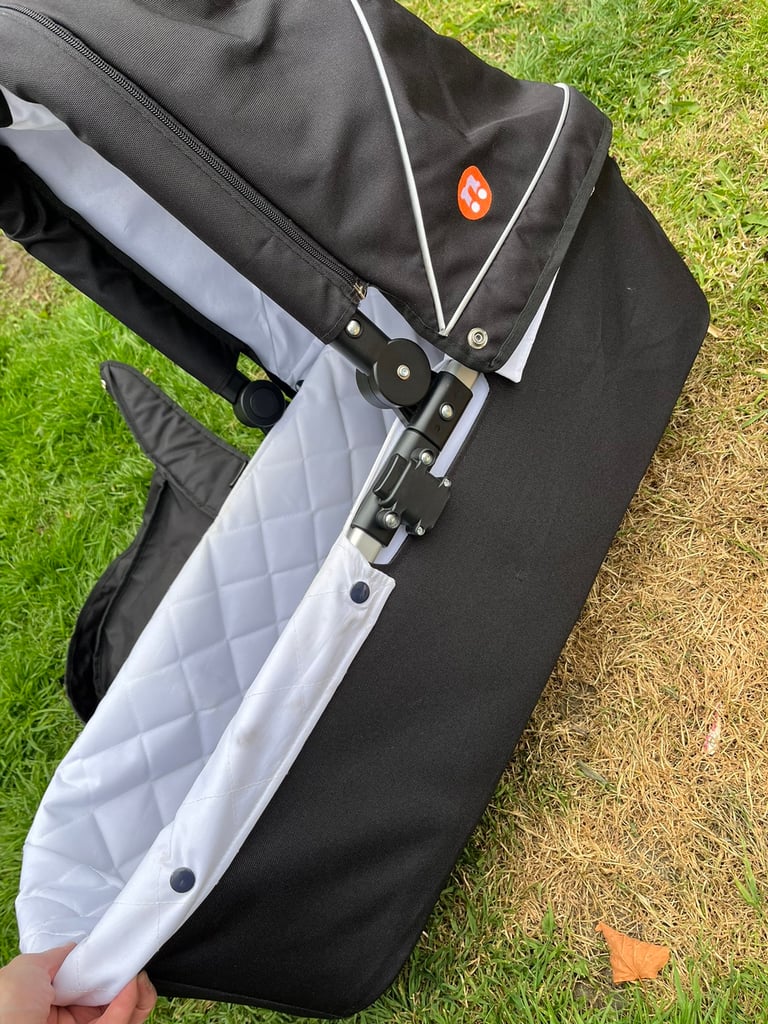 Out n’ About Double Nipper v5 Pram carry cot attachment | in ...