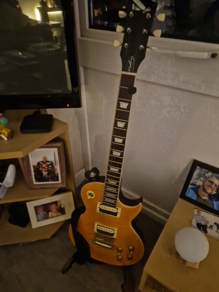 Vintage electric guitar | in Brixham, Devon | Gumtree