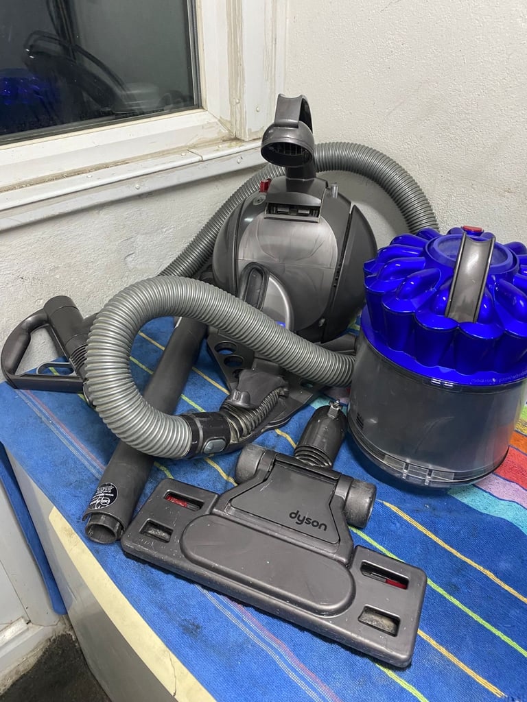 Dyson DC39 Multifloor Bagless Vacuum | in East Ham, London | Gumtree