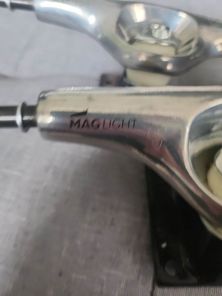 Mag light tensor hollow trucks Daewon Song 8.25 | in Loughton, Essex ...