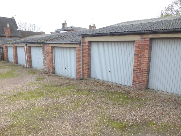 Rarely Available Lock-Up Garage To Rent | in Banbury, Oxfordshire | Gumtree