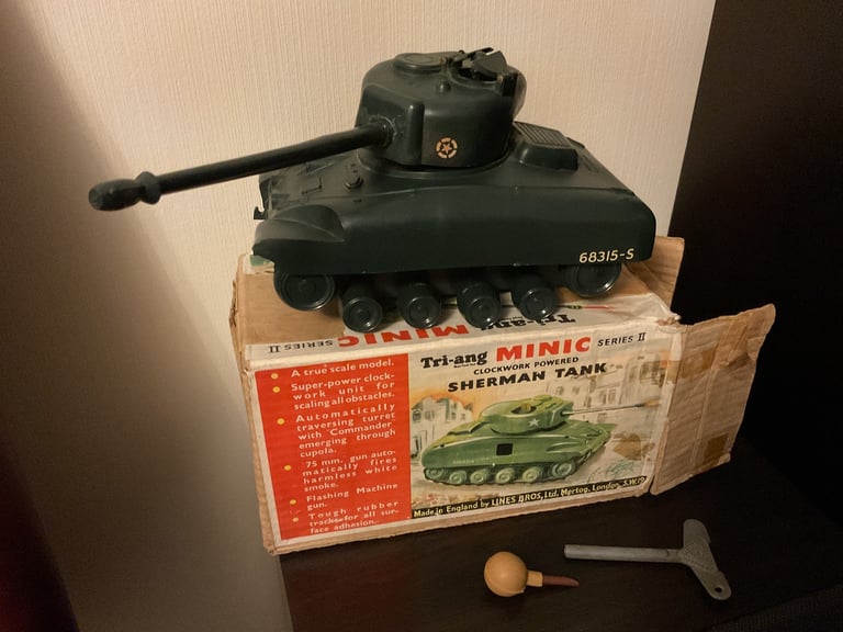 BOXED TRIANG Minic Series 2 Clockwork Powered Sherman Tank 1950’s/60 ...