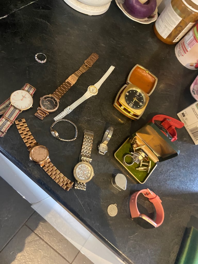 Vintage old jewellery | in Middleton, Manchester | Gumtree