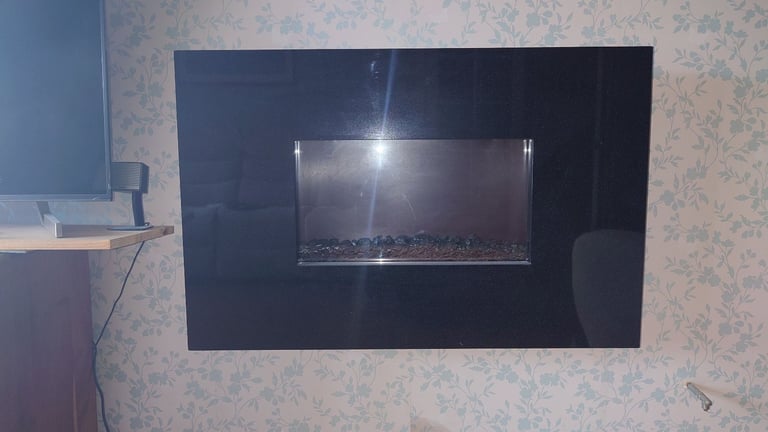 Wall mounted electric fire | in Andover, Hampshire | Gumtree