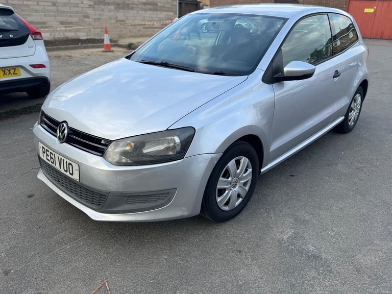 2011 Volkswagen VW POLO SILVER GOOD RUNNER Cheap to Insurance and ...