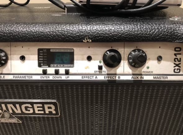 Behringer GX210 Multi Effects Guitar Amp and Footswitch | in Coppull ...
