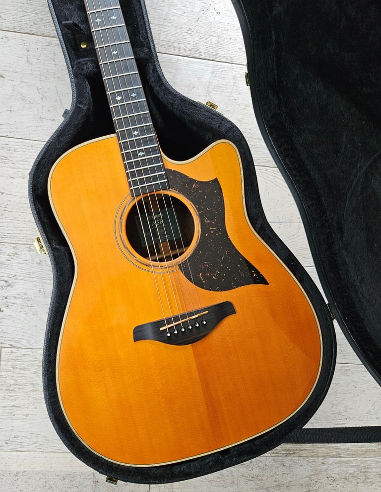 Yamaha A5R electro acoustic guitar (made in Japan, retails at £1599 ...