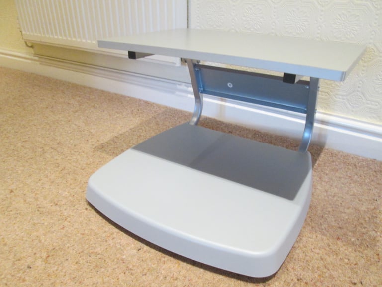 TV stand with Lower Shelf, on Castors Brand New but assembled for photo ...