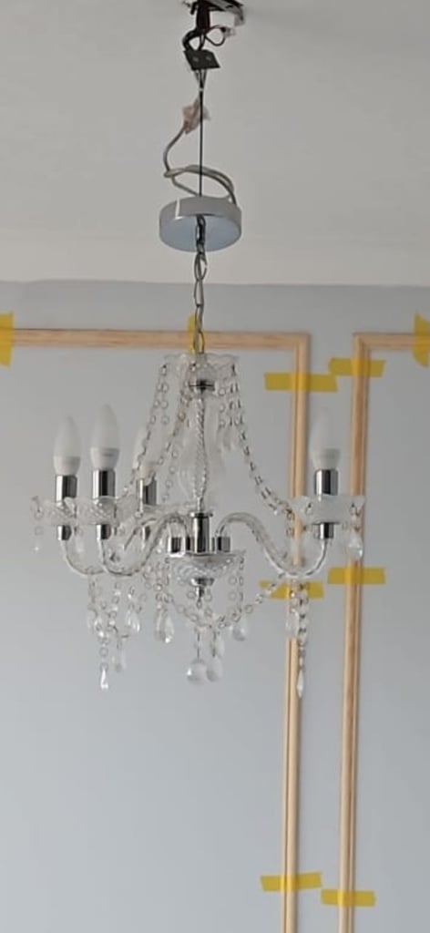 Ceiling chandalier light with bulbs | in Wallsend, Tyne and Wear | Gumtree