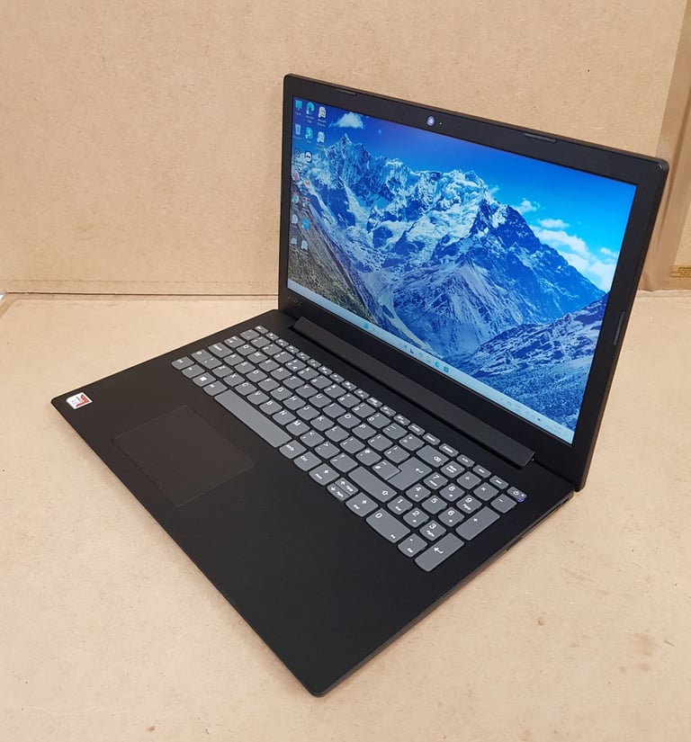 Lenovo Laptop, AMD A6 processor, 8GB Memory, 256GB Storage, AMD Radeon ...