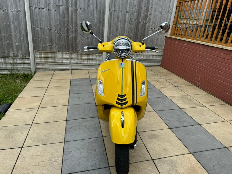 PIAGGIO VESPA SPORT GTS 300cc YELLOW ABS 2019 | in High Wycombe ...