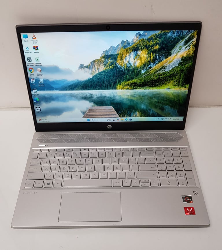 Fast Touch screen HP laptop, AMD Ryzen 3 processor, 8GB RAM, 256GB SSD ...