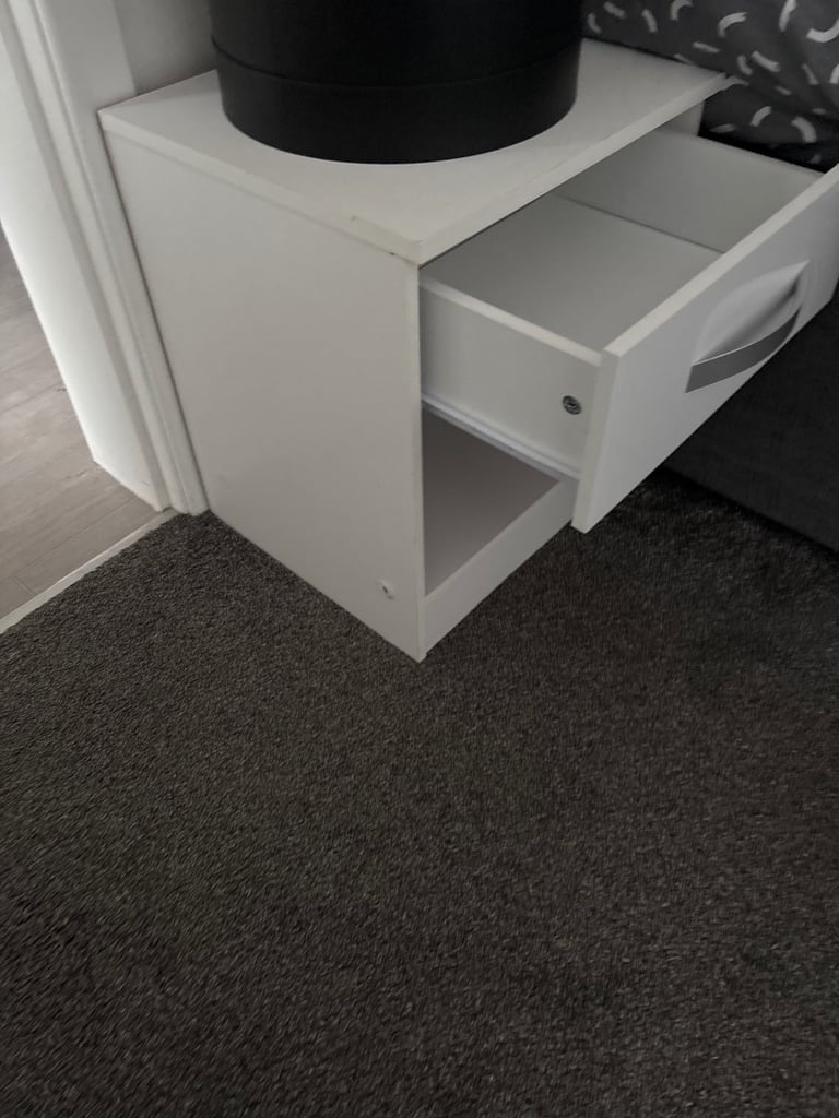 Set of 2 bedside tables | in Edinburgh | Gumtree