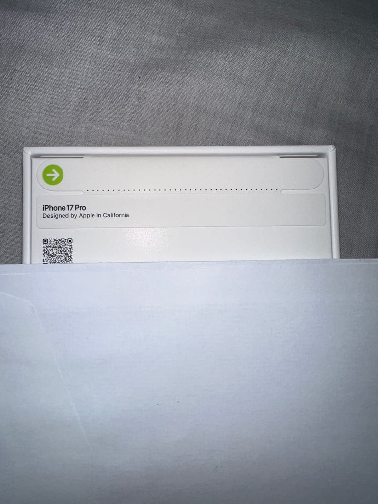 iPhone 17 pro 256GB deep blue | in Manchester | Gumtree