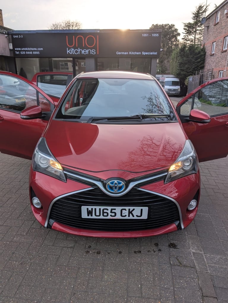 Toyota, YARIS, Hatchback, 2015, Other, 1497 (cc), 5 doors | in Barnet ...