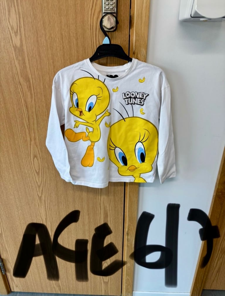 Girls Clothes - Age 6-7 | in Dundee | Gumtree