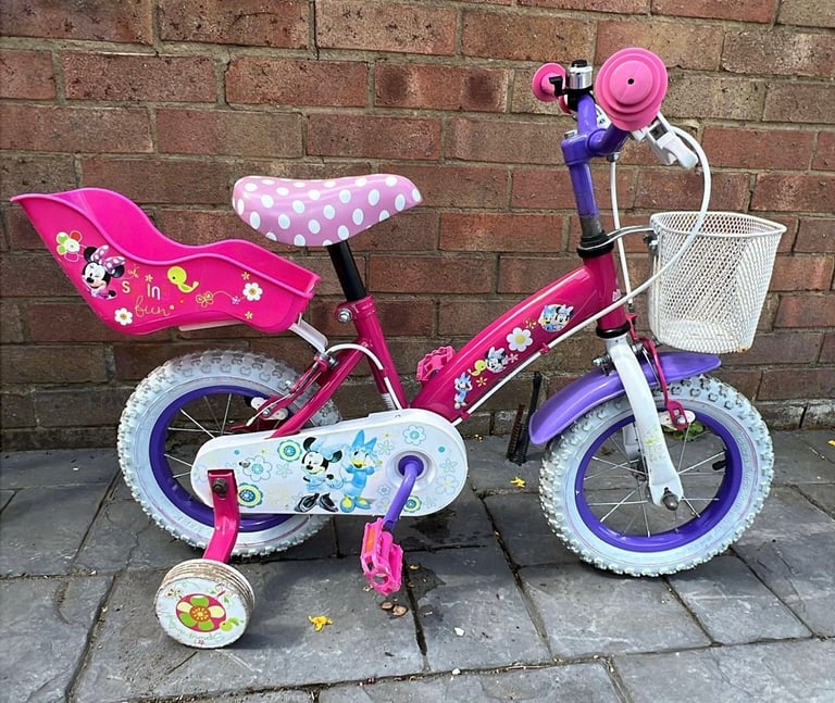12 Inch Minnie Mouse Bike with Basket | in Eltham, London | Gumtree