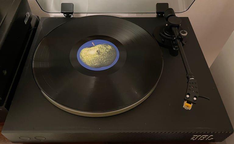 JBL Spinner BT Black/Gold Bluetooth Turntable with upgraded Audio ...