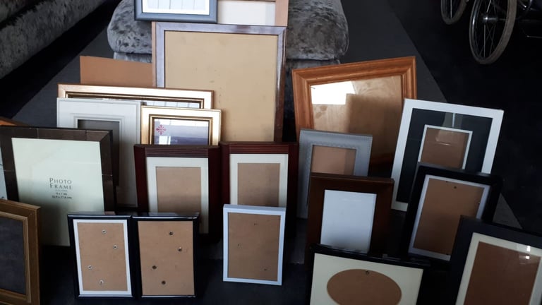 Job lot of 23 Mixed Picture Frames Vintage and modern picture/photo ...