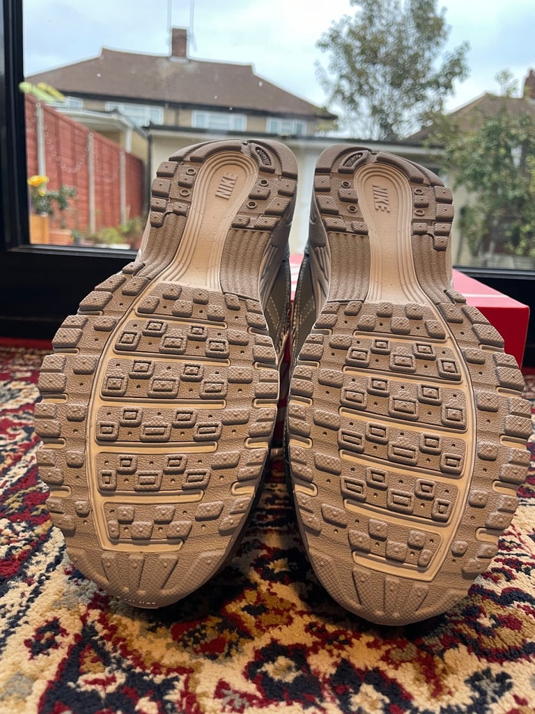 Nike p6000 unsex in Doll/White/Smoke Grey/Metallic Silver | in ...