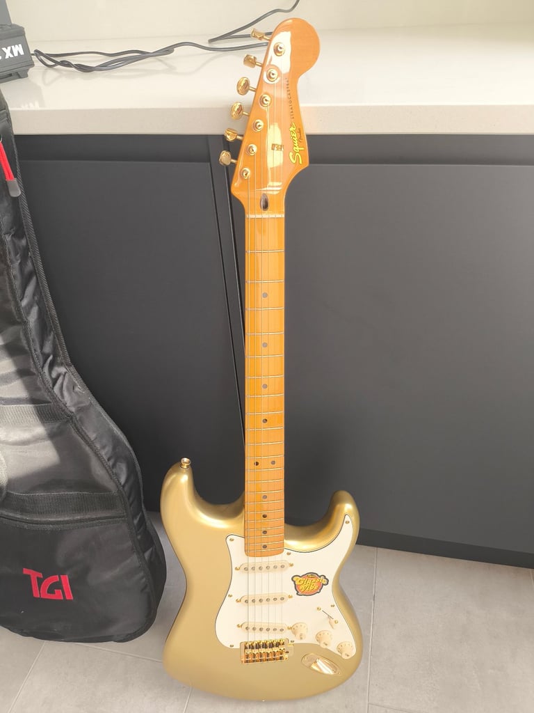 Fender Squire Stratocaster 60th Anniversary Classic Vibe '50s Aztec ...