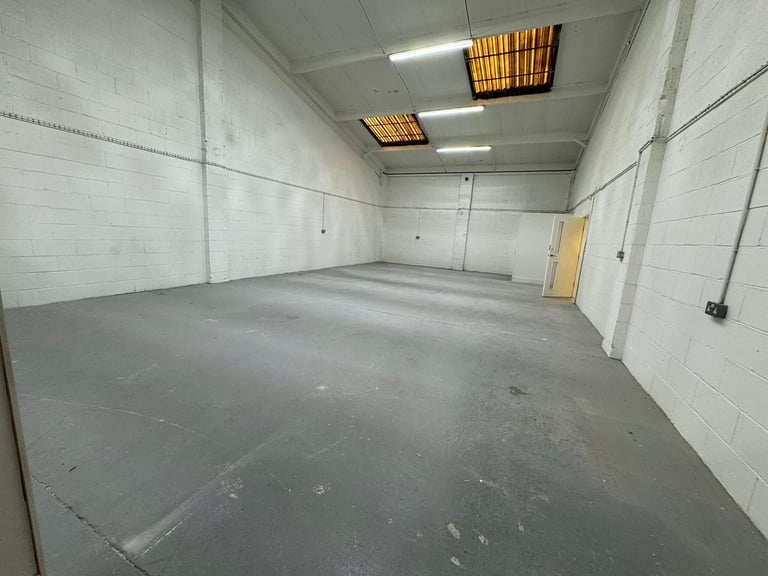 last units available on Northern Court, great location, with parking ...