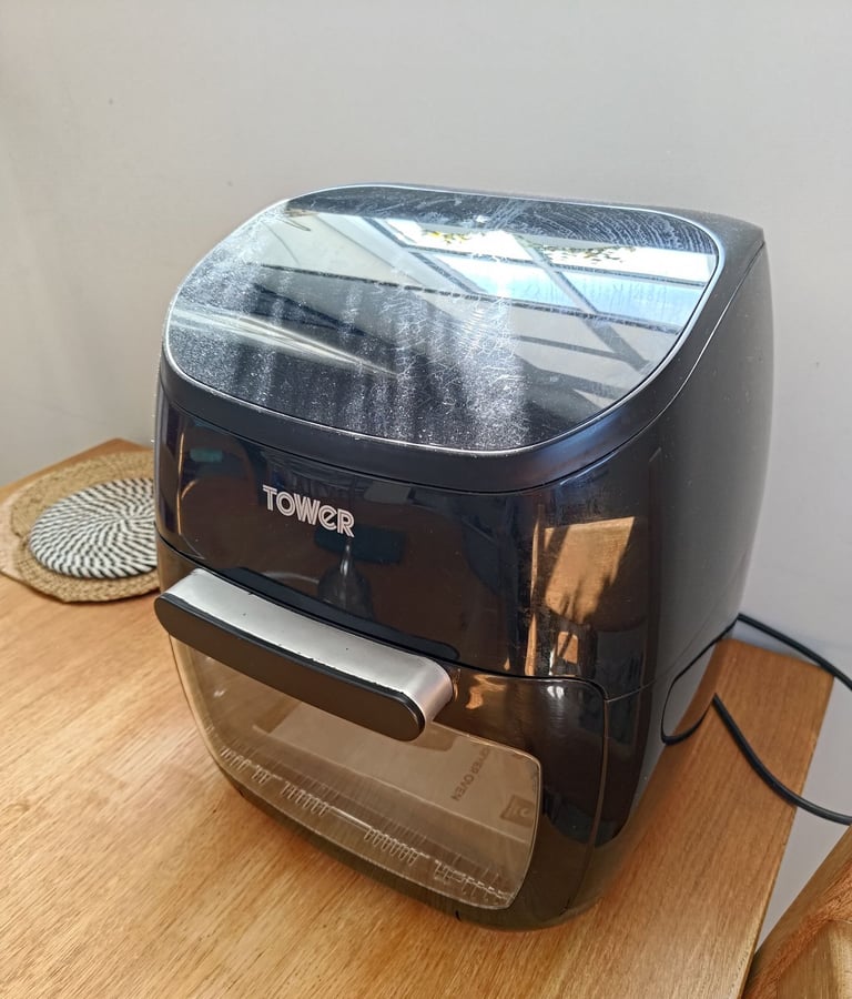 Tower 11 in 1 Airfryer | in Leeds City Centre, West Yorkshire | Gumtree