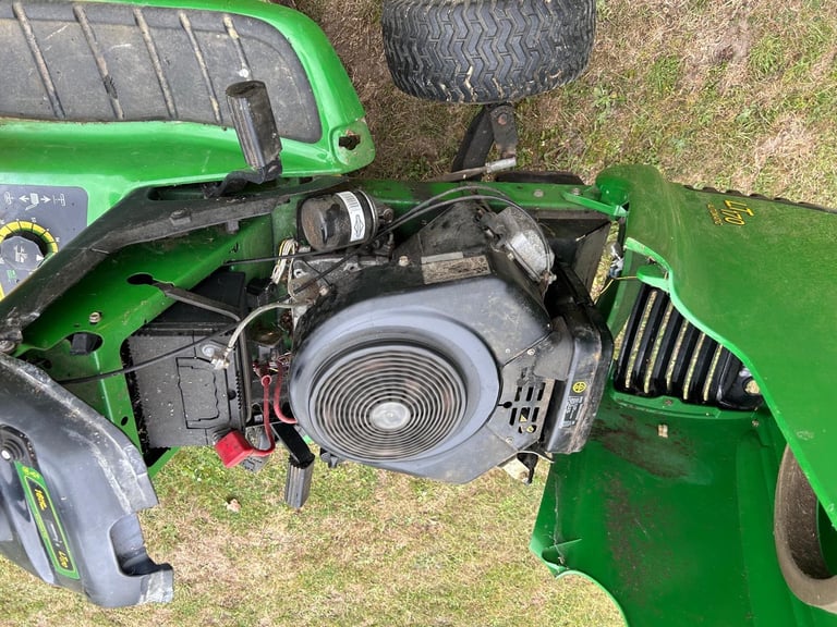 John Deere LT170 ride on lawnmower | in Lymington, Hampshire | Gumtree