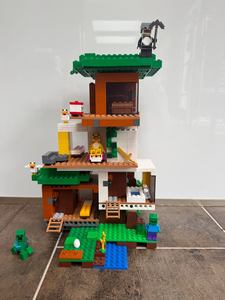 Lego Minecraft Treehouse | in Lisvane, Cardiff | Gumtree