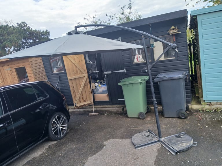 Garden umbrella | in Exeter, Devon | Gumtree