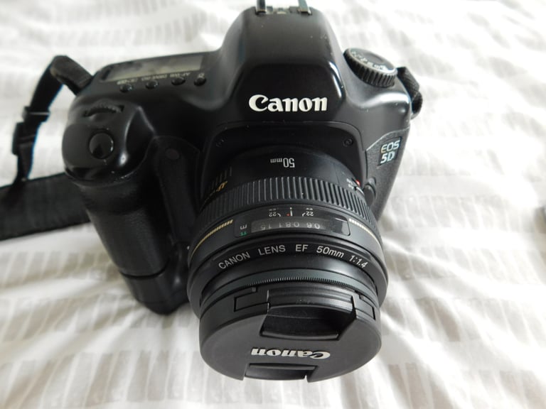 CANON EOS 5D DIGITAL CAMERA - WITH BG-E4 BATTERY GRIP -12.7MP- JAPAN ...